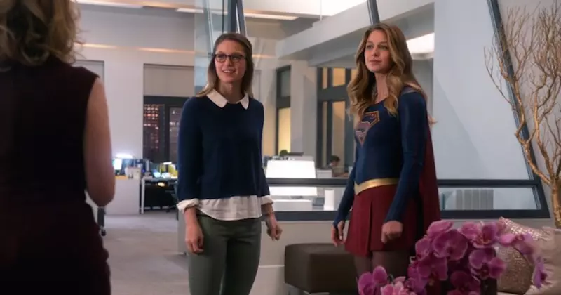 Supergirl için Bir Adım İleri, İki Adım Geri