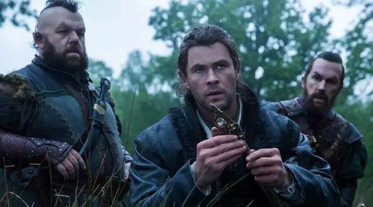 The Huntsman: Is Praiseach Greannmhar, Retconned of Fun é Cogadh an Gheimhridh 19912_3