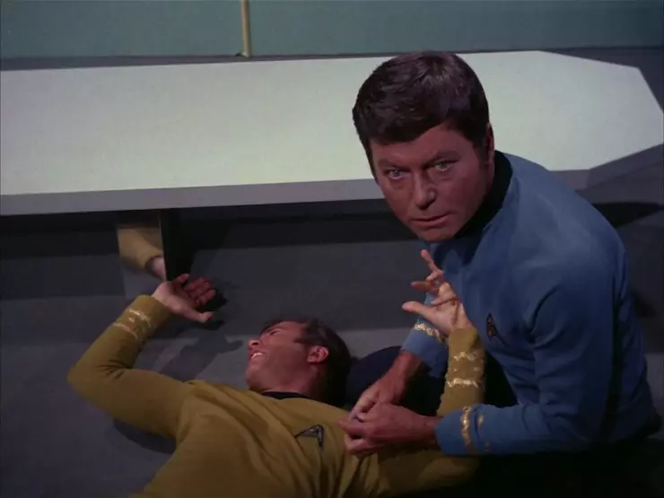 Star Trek The Original Series Rewatch: “Y Digwyddiad Menter” 20193_11