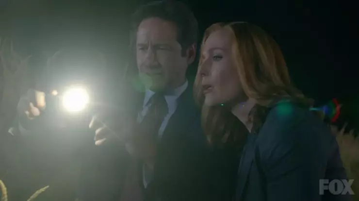 အင်တာနက်က သင့်အတွက် မကောင်းပါဘူး — The X-Files- “Mulder and Scully Meet the Were-Monster” 20241_4