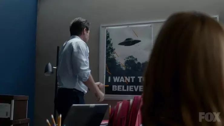 Internet no es bueno para ti — Expediente X: “Mulder y Scully conocen al hombre-monstruo” 20241_7