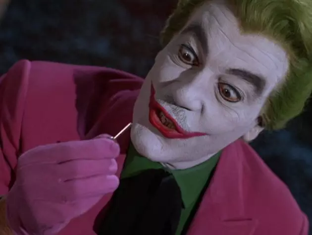 Mtakatifu Rewatch Batman! "Mcheshi Asiyefaa" / "Wachochezi wa Joker"