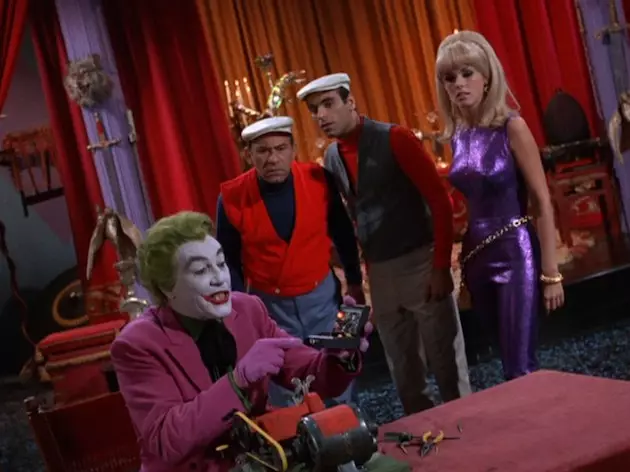 Holy Rewatch Batman! “The Impractical Joker” / “The Joker’s Provoker” 20381_9