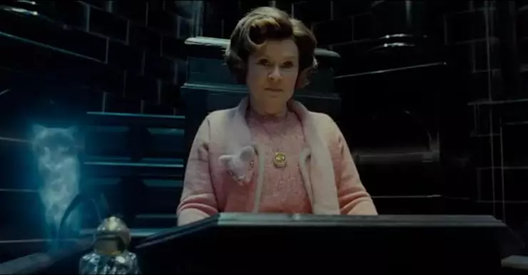 Harry Potterin naiset: Paha auktoriteetti 20941_2
