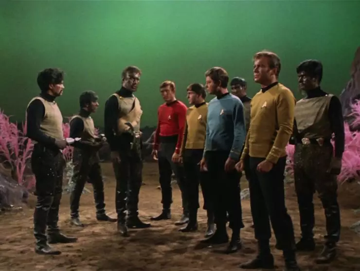 Star Trek oriģinālā seriāla atkārtota skatīšanās: “Diena baloža” 20965_1