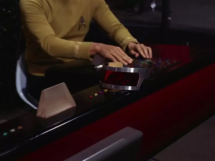 Star Trek The Original Series Rewatch: „Gibt es in Wahrheit keine Schönheit?“ 21077_13