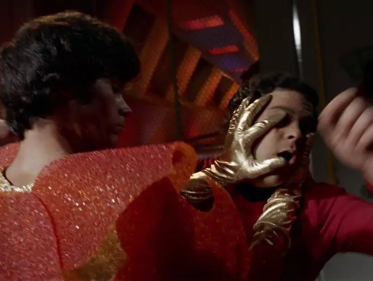 Star Trek The Original Series Rewatch: “Elaan of Troyius” 21083_16