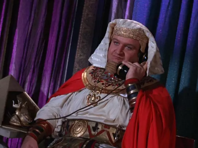 Holy Rewatch Batman! "Ny fanonganam-panjakana nataon'i King Tut" / "Batman's Waterloo"