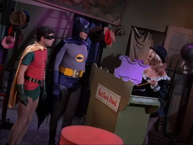 Holy Rewatch Batman! «The Contaminated Cowl» / «The Mad Hatter Runs Afoul» 21287_6