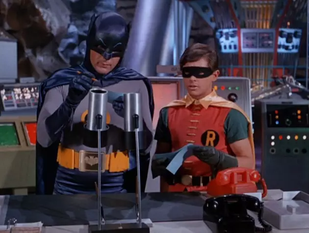 Holy Rewatch Batman! «The Contaminated Cowl» / «The Mad Hatter Runs Afoul» 21287_7