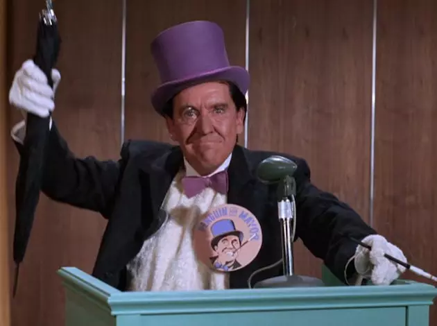 Holy Rewatch Batman! “Hizzoner the Penguin” / “Dizzoner the Penguin” 21369_4