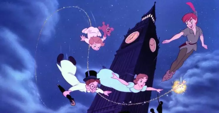 Amfani da Bell Tinker Don Girgiza Sihiri Cikin Komai: Disney's Peter Pan