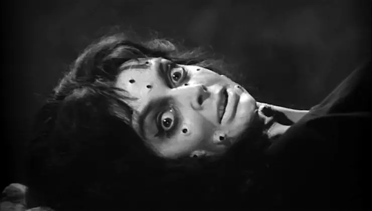 Iine Sleepy Hollow, Tim Burton Yakagadziridzwa Classic Horror yeNguva Yemazuvano 23385_2