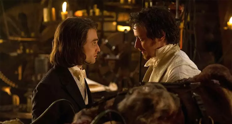 Victor Frankenstein chọrọ ịnabata nwoke nwere mmasị nwoke n'ime ya 23427_2