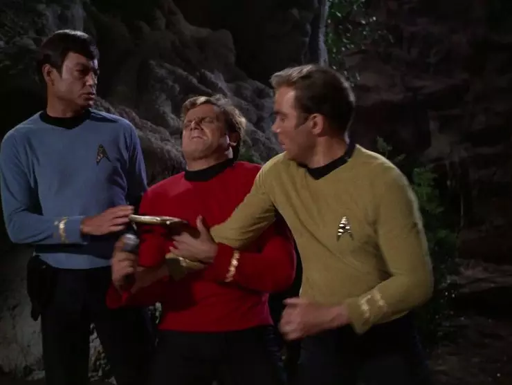 „Star Trek“ originalios serijos peržiūra: „Penktadienio vaikas“ 23450_1