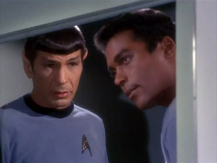 Dib u daawashada Taxanaha Asalka ahaa ee Star Trek: 