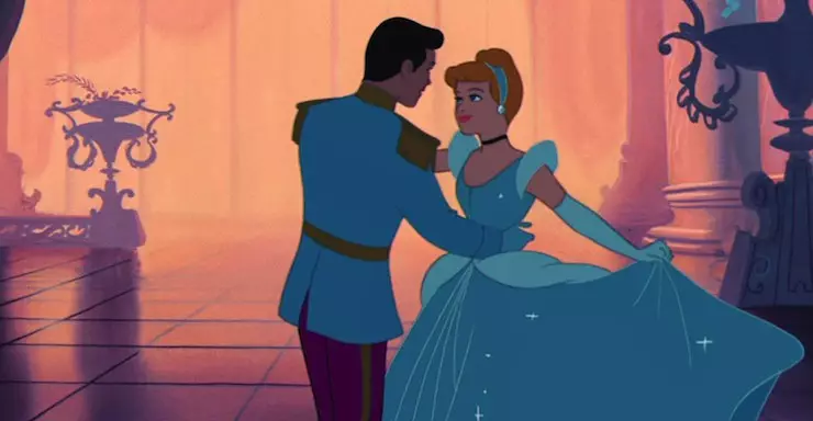 Ale, ti sourit, ale! Disney a Cinderella