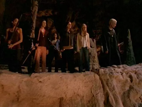 Buffy the Vampire Slayer Rewatch: wêryn it ommers oer macht giet. 24202_10