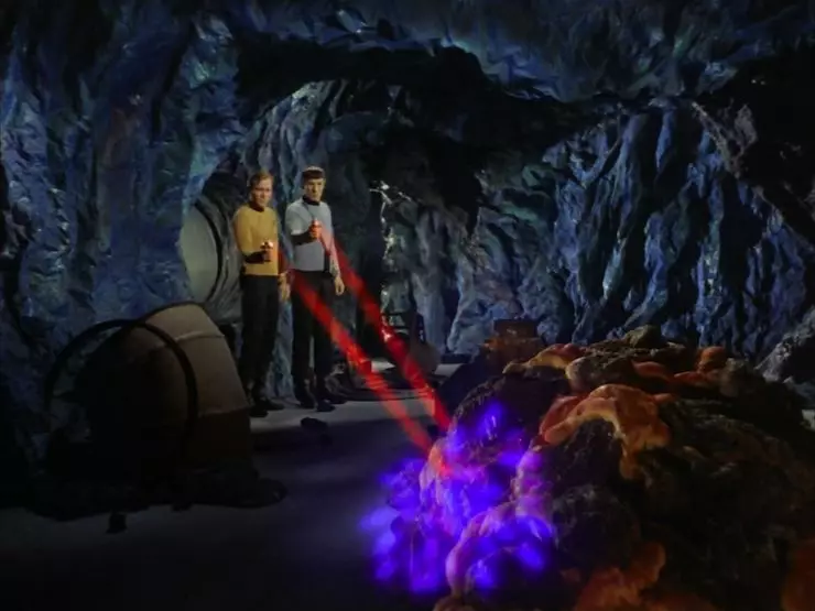 Přezkoumání původní série Star Trek: „Ďábel ve tmě“ 24685_5