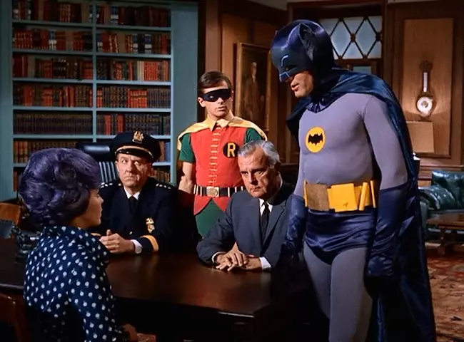 Müqəddəs Yenidən Baxış Batman! 