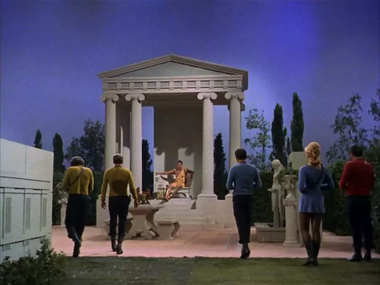 Star Trek The Original Series Повторно гледане: „Кой скърби за Адонаис?“ 25697_2