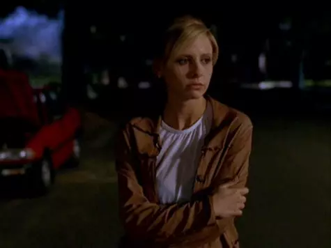 Buffy the Vampire Slayer Rewatch: Nombrado de tri... du... unu...