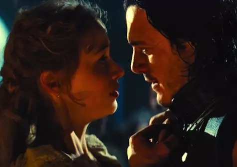 Kakuatan Vampir, Hurung! Dracula Untold 28566_3