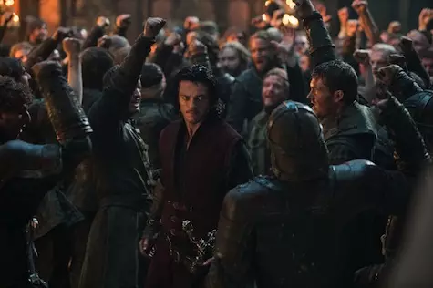 Awọn agbara Fanpaya, Tan! Dracula Untold 28566_4