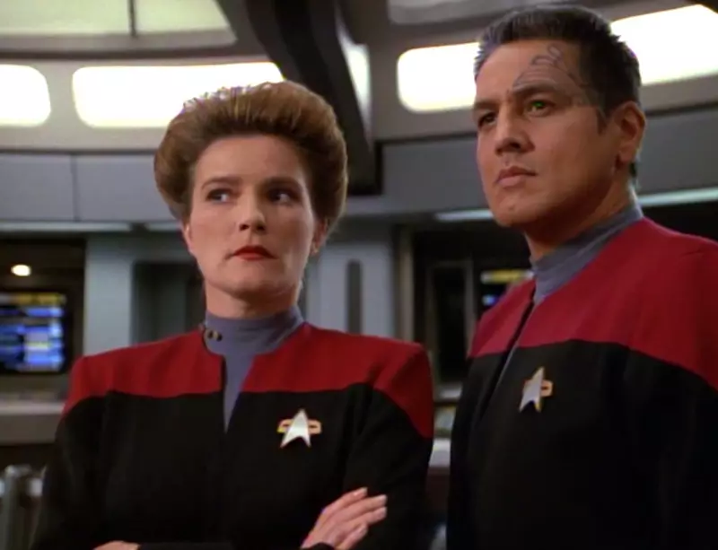 Star Trek: Voyager 再視聴: 「The Cloud」