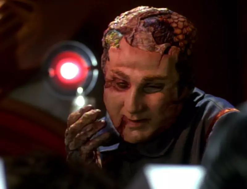 Star Trek: Voyager Rewatch: „Faces” 2941_2