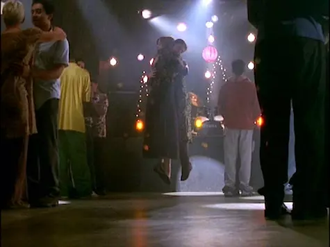 Buffy the Vampire Slayer Rewatch: Scoobies versus Maclays 29509_13