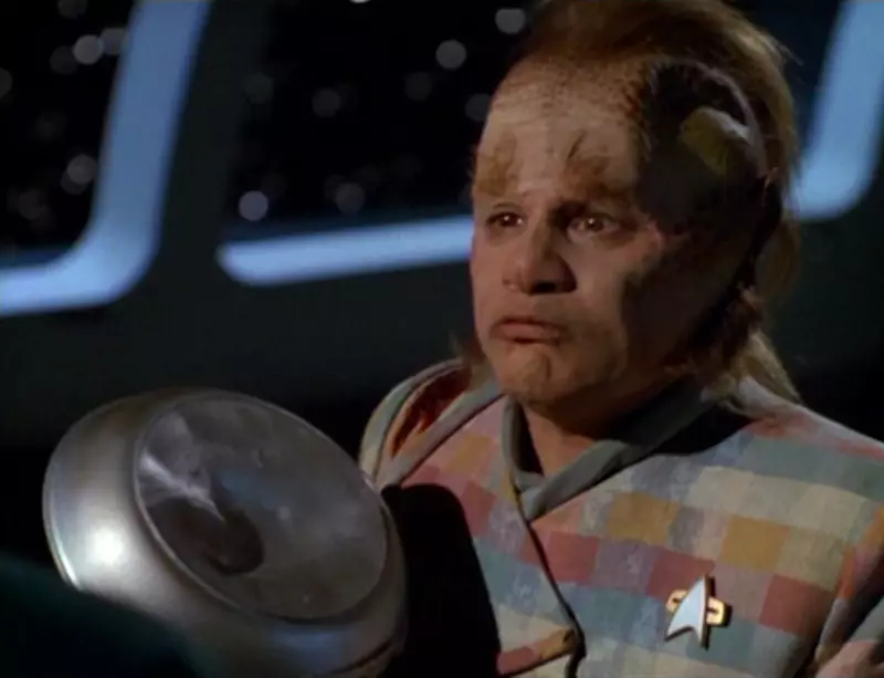 “Star Trek”: “Voyager Rewatch”: “Proýeksiýalar” 2952_3