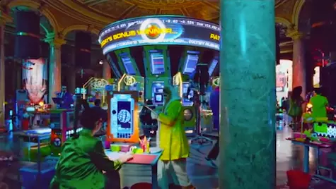 Zero Theorem trailer Terry Gilliam Christoph Waltz Tilda Swinton ئىنتايىن قالتىس