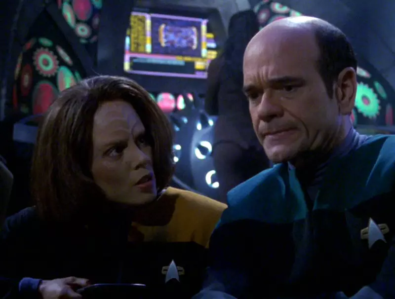 Star Trek: Voyager Rewatch: “Ẹran ara ati Ẹjẹ” 3001_7