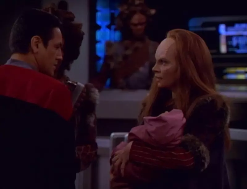 Star Trek: Voyager Rewatch: „Základy, časť I“ 3005_1