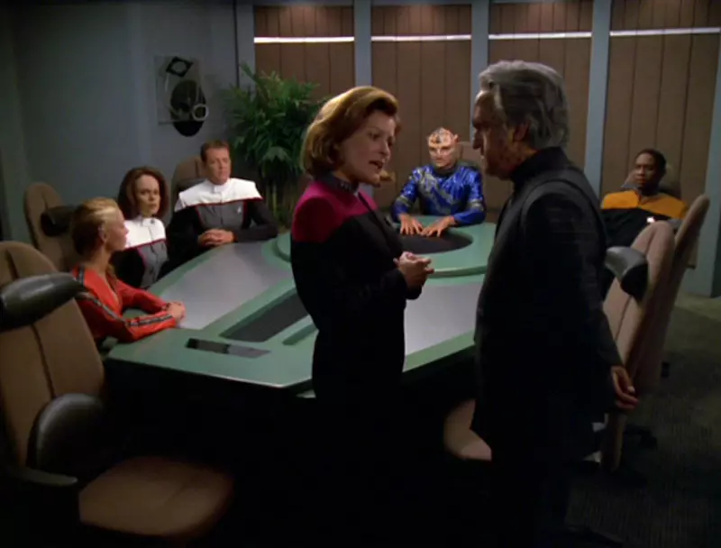 Star Trek: Voyager Rewatch: «Драйв» 3007_2