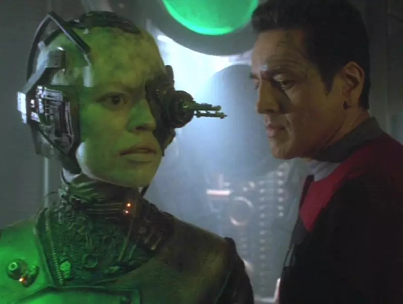 Star Trek: Voyager Rewatch: „Skorpion, Teil II“ 3011_4