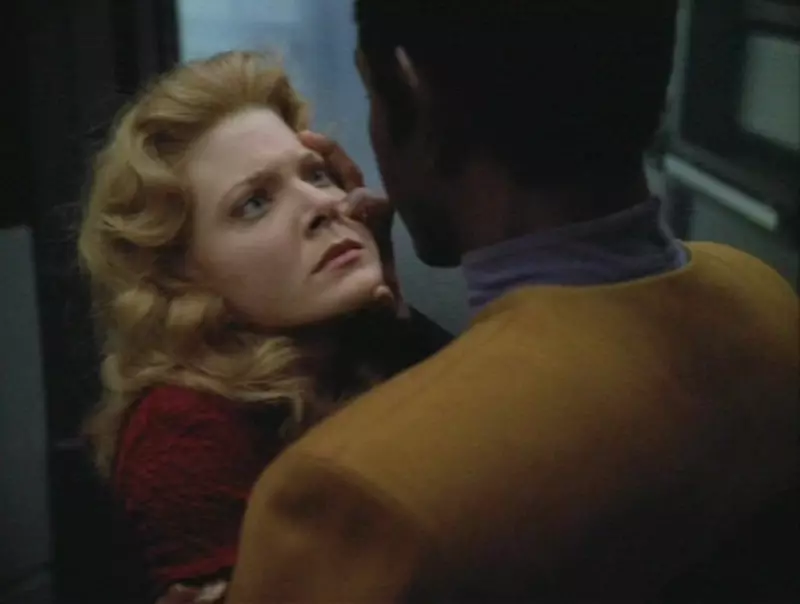 Star Trek: Voyager Rewatch. «The Gift» 3014_2