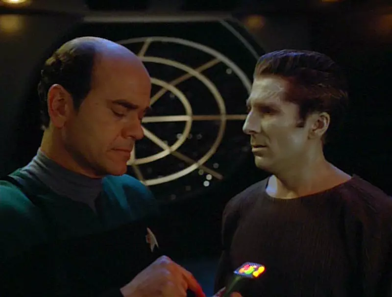 Star Trek: Voyager takroriy tomoshasi: “Revulsion”