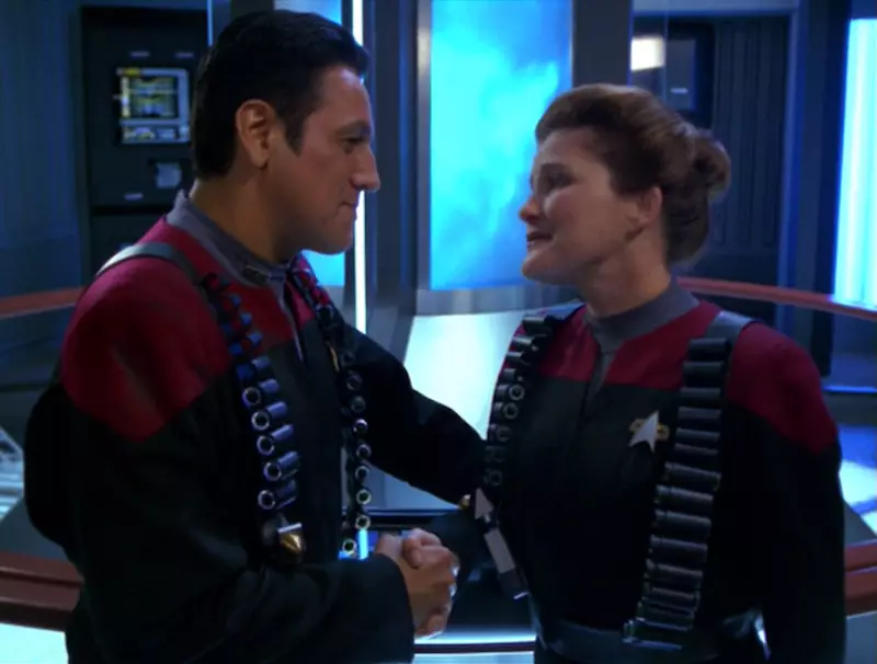 Star Trek: Voyager қайта қарауы: «Жарылған» 3031_4