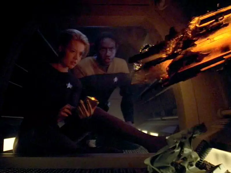 „Star Trek“: „Voyager Rewatch“: „Pragaro metai, I dalis“ 3033_2