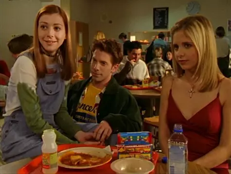 Buffy the Vampire Slayer Rewatch: E bile, Besaw, Hlōla 30367_1