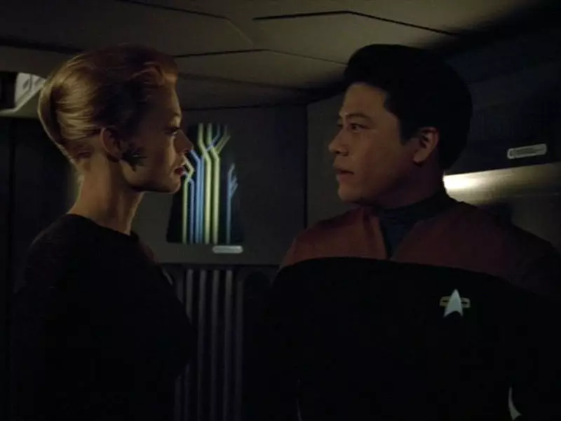 „Star Trek“: „Voyager Rewatch“: „Pabudimo akimirkos“ 3047_3