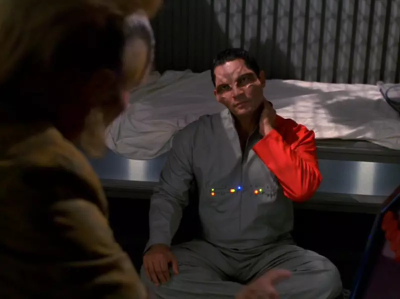 Star Trek: Voyager Rewatch: «Пакаянне» 3064_2