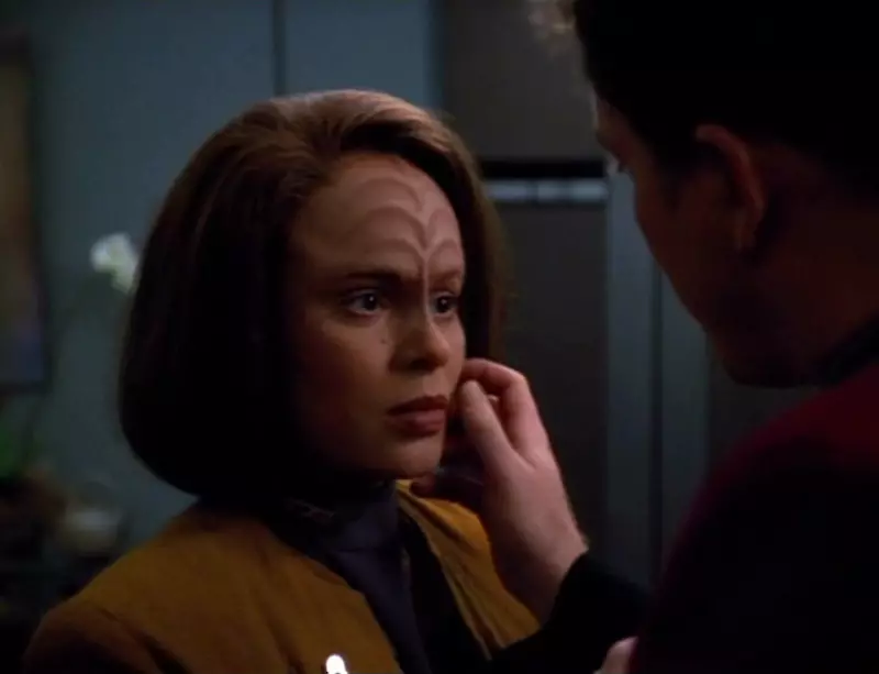 Star Trek: Voyager Rewatch: Vis à Vis 3069_1