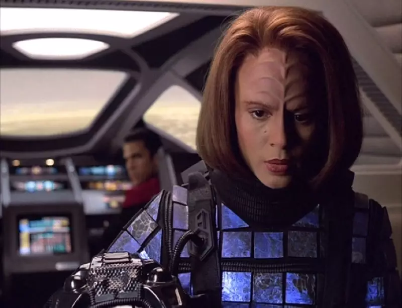 Star Trek: Voyager Rewatch: "עקסטרעם ריזיקירן"