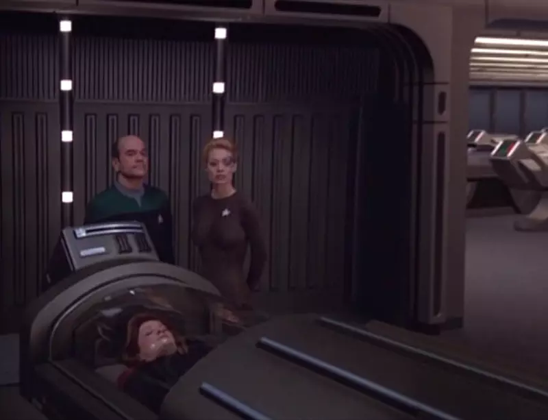 Star Trek: Voyager takroriy tomoshasi: “Bir” 3085_1