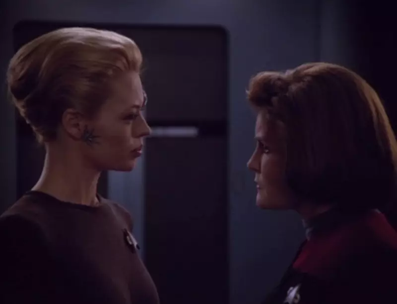 Star Trek: Voyager Rewatch: „Надежда и страх“ 3087_3