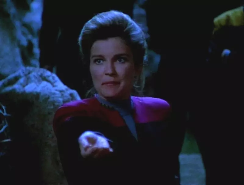 Star Trek: Voyager Rewatch: “Osnove, II. del” 3097_5