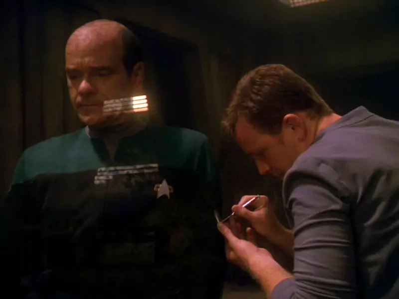 „Star Trek“: „Voyager Rewatch“: „Gravitacija“ 3129_1